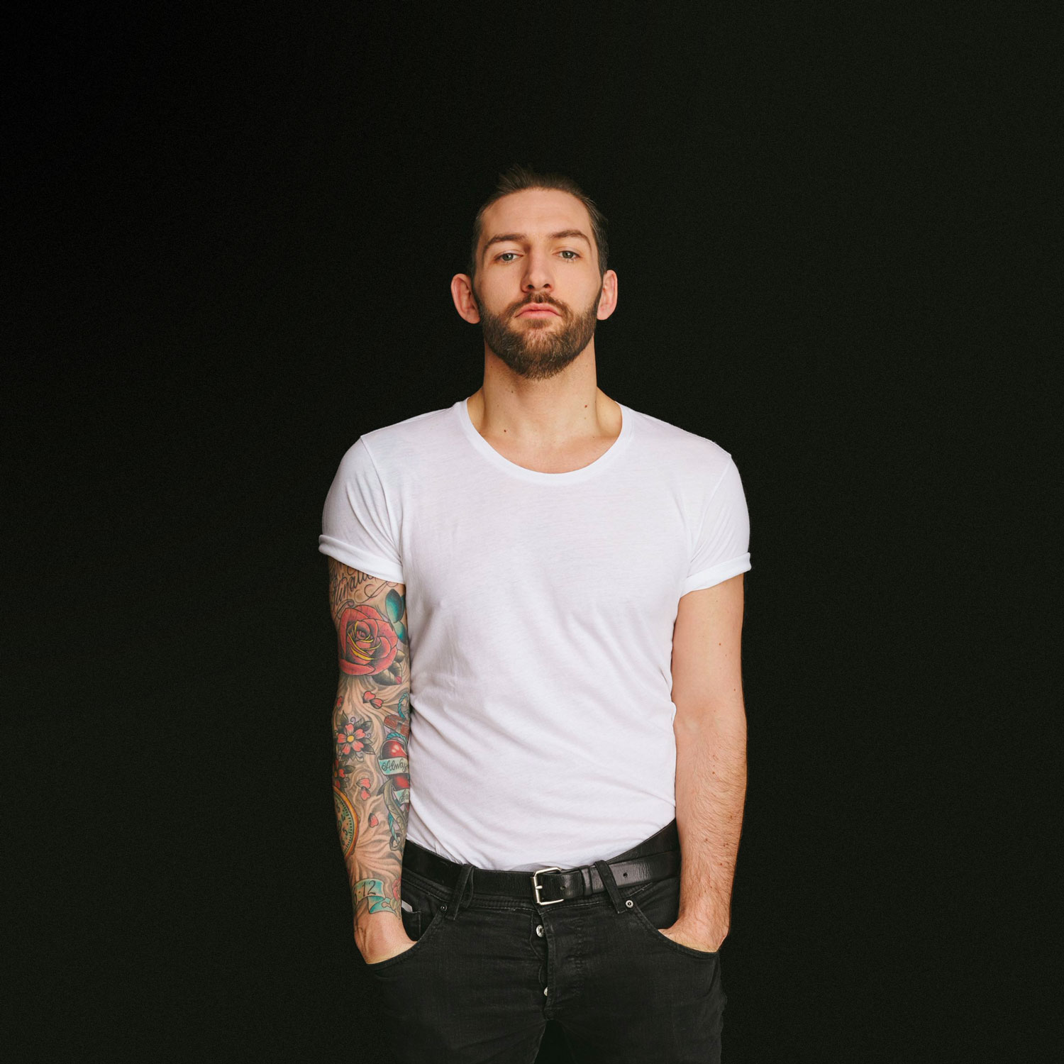 Johnny White - Bowers and Wilkins - Simon & How