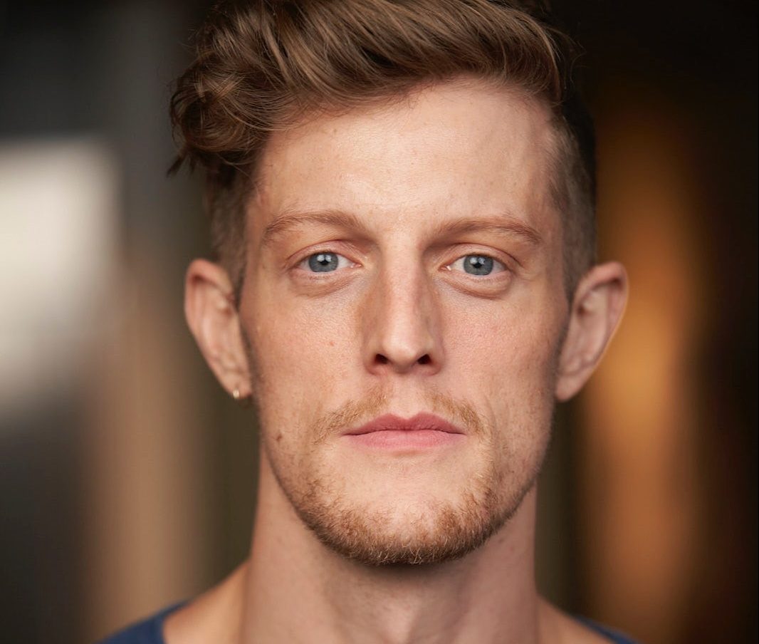 The Rings of Power - Simon & How